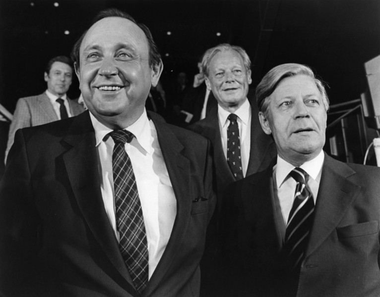 1980_Brandt_Genscher_Schmidt_4279 - Willy Brandt Biografie