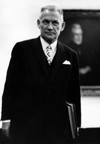 Personal Information: Alex Möller (1903-1985)